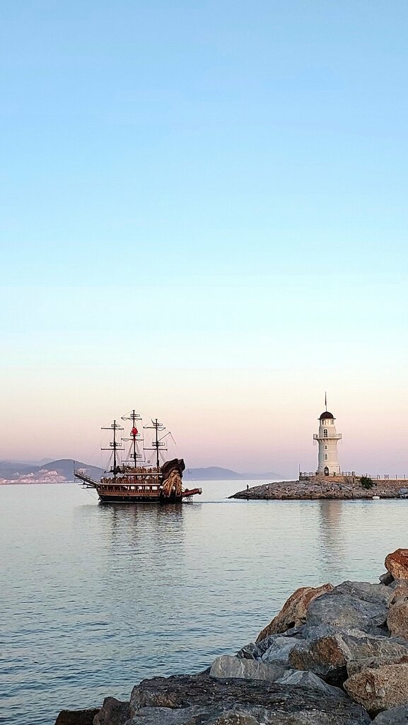 Limanlar Gülbahçe Boat, Alanya, foto