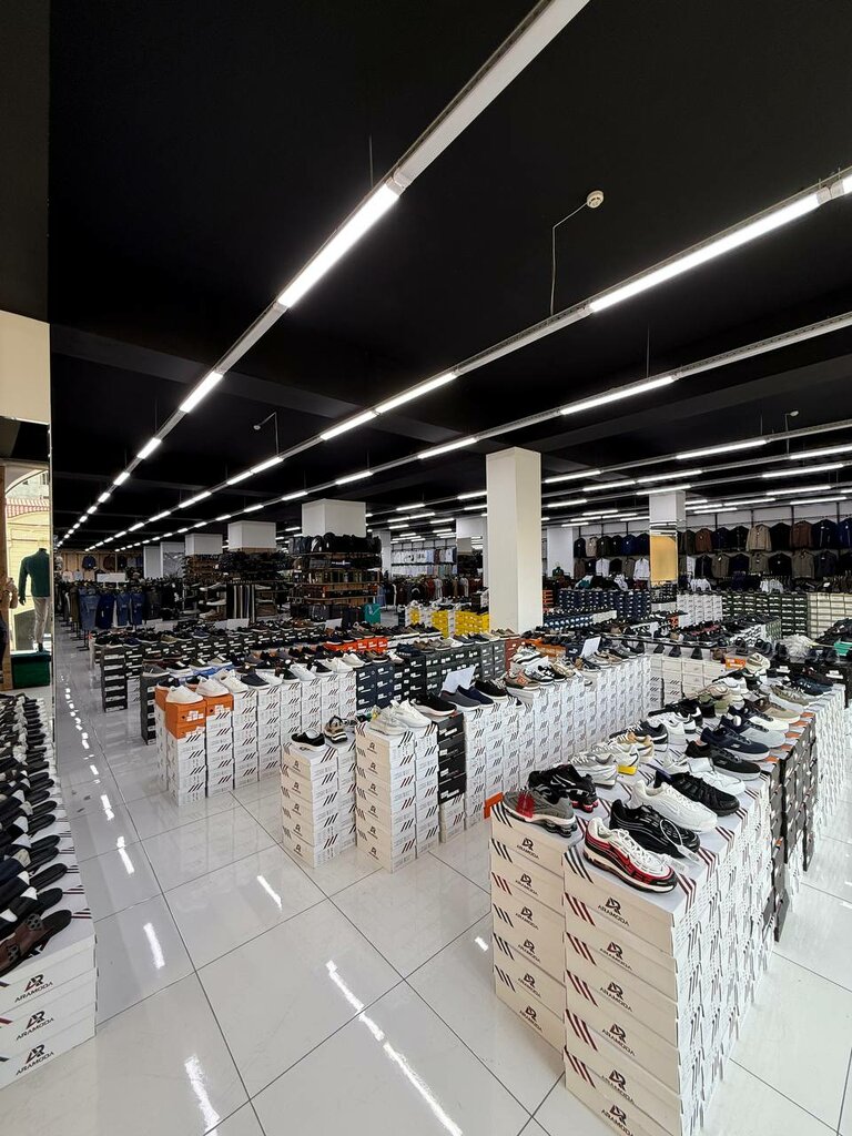 Giyim mağazası Aramoda, Semerkant, foto