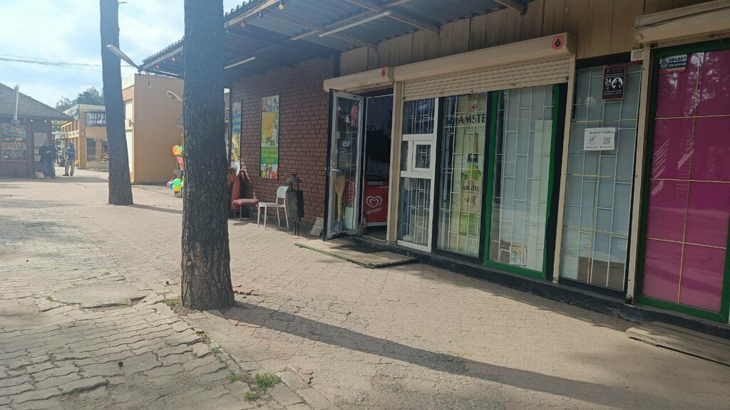 Ayrı çöp toplama noktası Сбор отработанных батареек, Balaşiha, foto