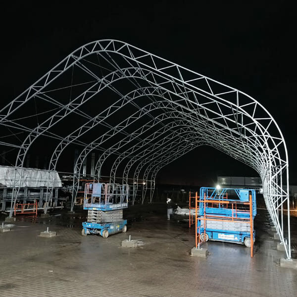 Çerçeve ve çadır yapıları HangaTex, Minsk, foto