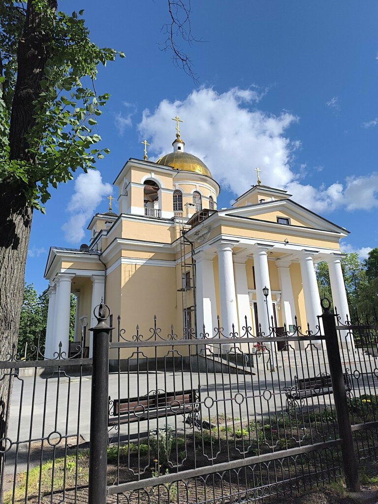 Şapel, haç anıtı Голгофа Святодуховского собора, Petrozavodsk, foto