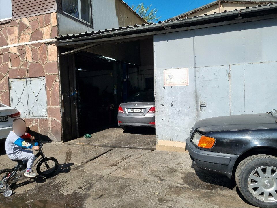 Otomobil servisi U Malika, Almatı, foto