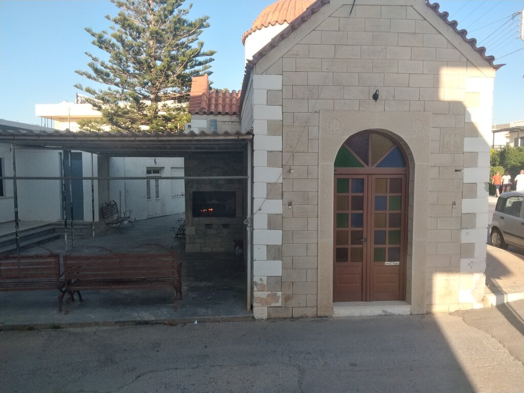 Ortodoks kiliseleri Храм Святых бессребреников, Girit, foto