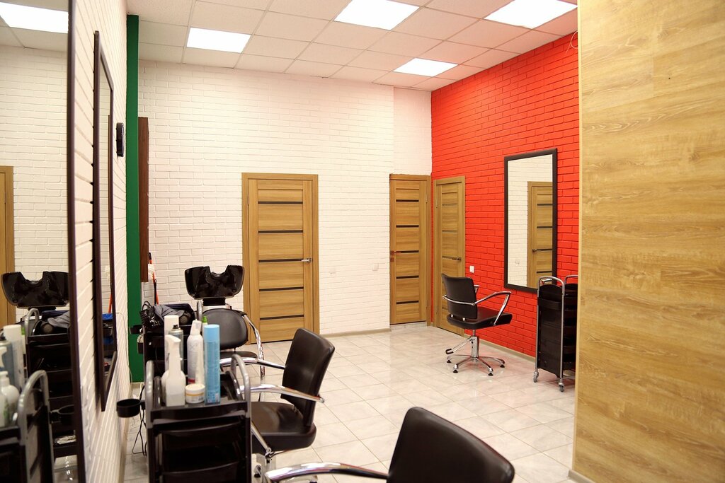 Kuaförler Стрижём с ежом, Saint‑Petersburg, foto