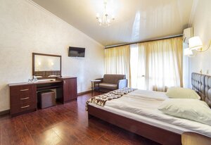 Пицунда (Topolyovaya ulitsa No:2), otel  Pitsunda'dan