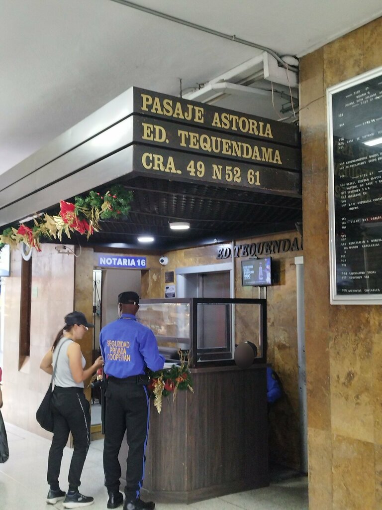 Noterler Notaría 16 de MedellÍn, Medellin, foto