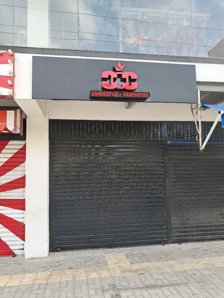 Dış giyim mağazası Camisetas + camisetas, Barranquilla, foto