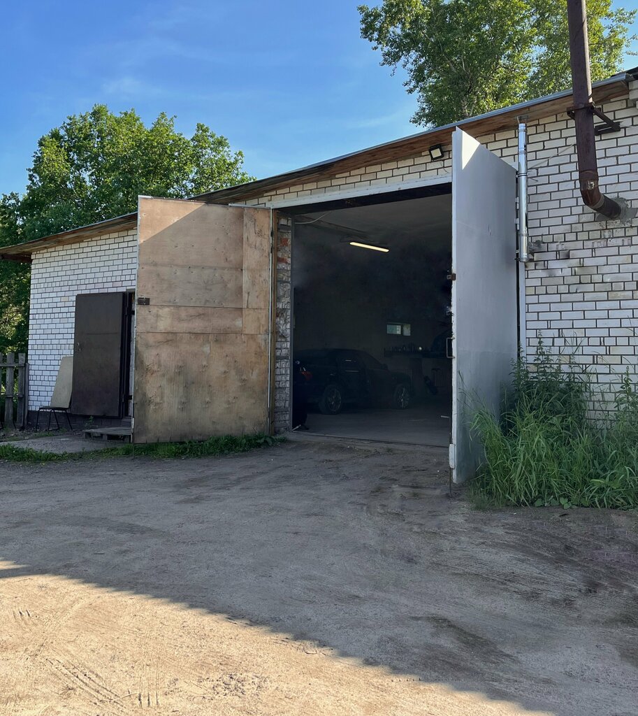 Otomobil servisi К2, Ugliç, foto