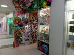 Товары для праздника (Umanskaja Street No:54), kutlama ürünleri  Minsk'ten