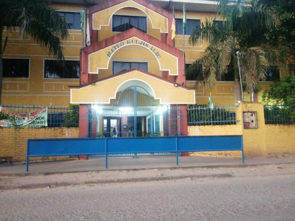 Ortaokul Colegio Mateo Kuljis Ilic, Santa‑Krus, foto