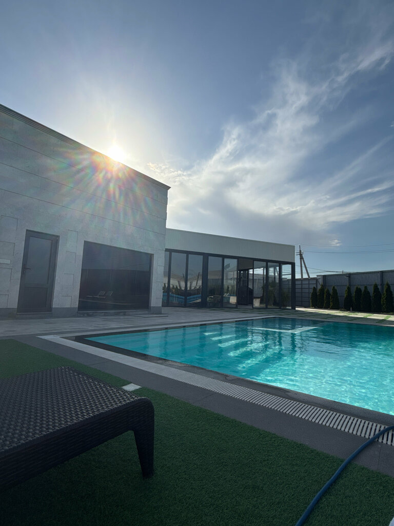 Yüzme havuzları Rest House, Kotayk, foto