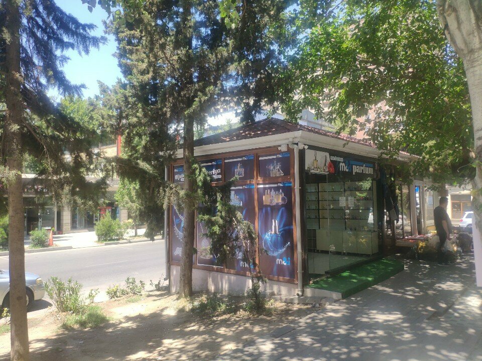 Kozmetik ve parfümeri mağazaları M&i Parfum, Bakü, foto