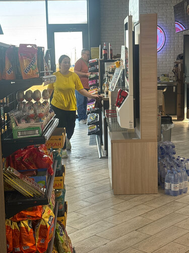 Benzin istasyonu Helios, Kızılorda eyaleti, foto