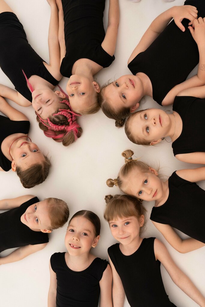 Dans okulları Вверх, Saint‑Petersburg, foto