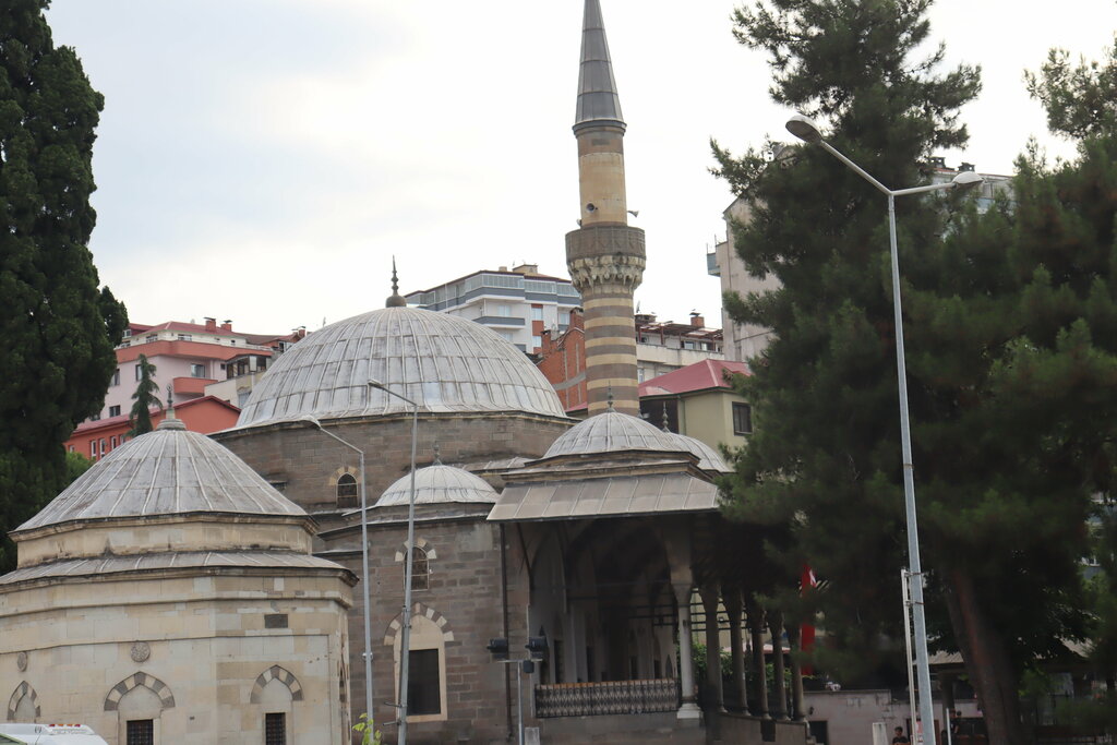Turistik yerler Gülbahar Hatun Türbesi, Ortahisar, foto