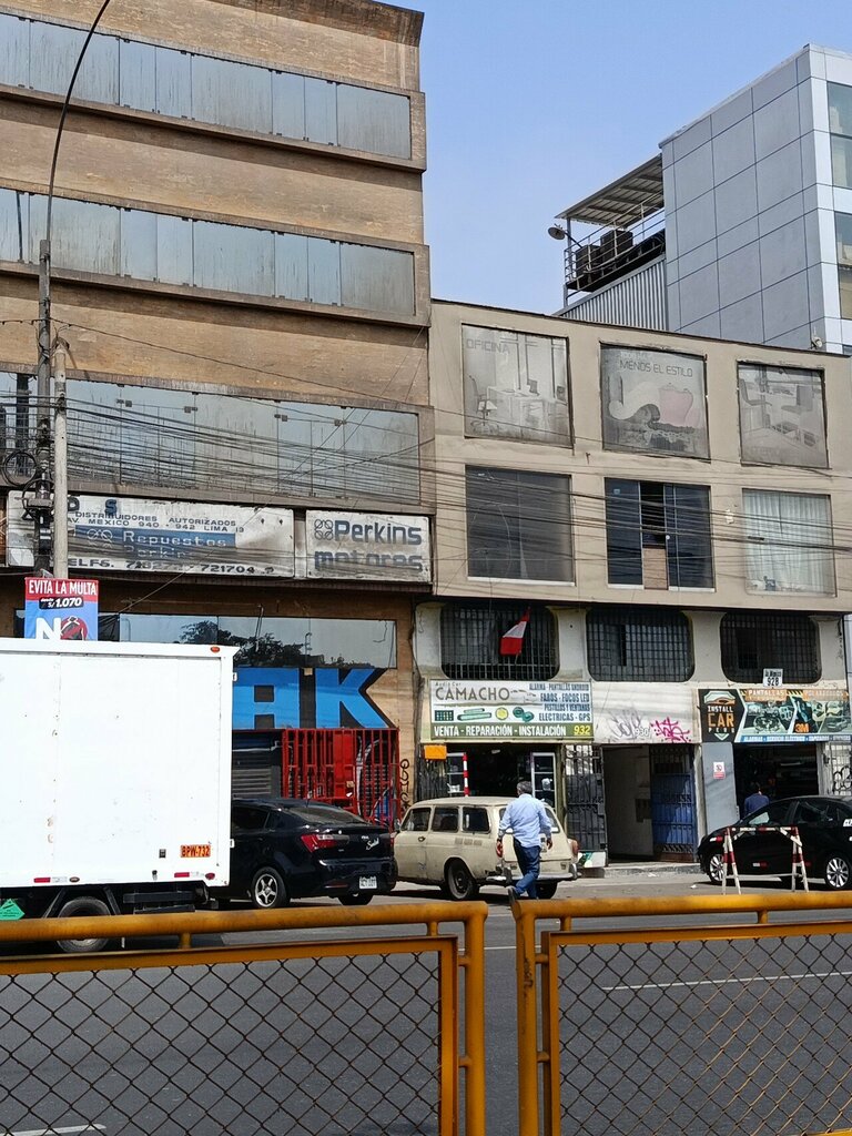 Otomobil servisi Audio Car Camacho, Lima, foto