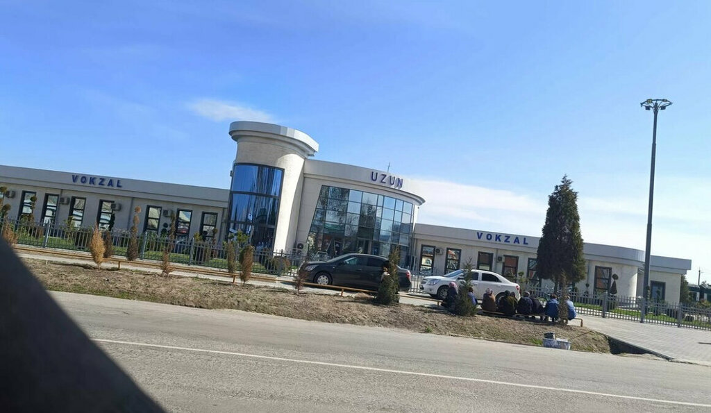 Tren istasyonu Sariasiya Station, Surhanderya eyaleti, foto