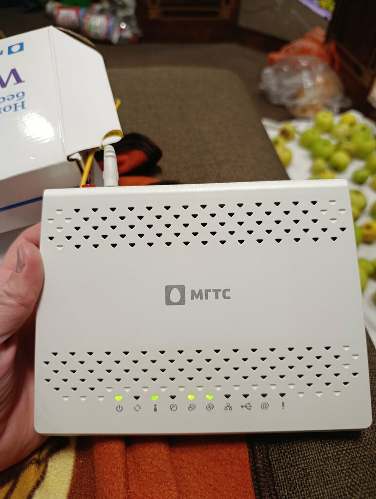 Cep telefonu ve aksesuarları satış mağazaları МТС, Moskova, foto