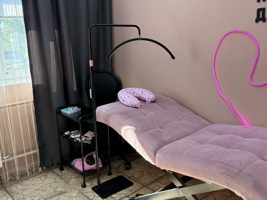 Kaş ve kirpik salonu Brow Zone, Moskova, foto