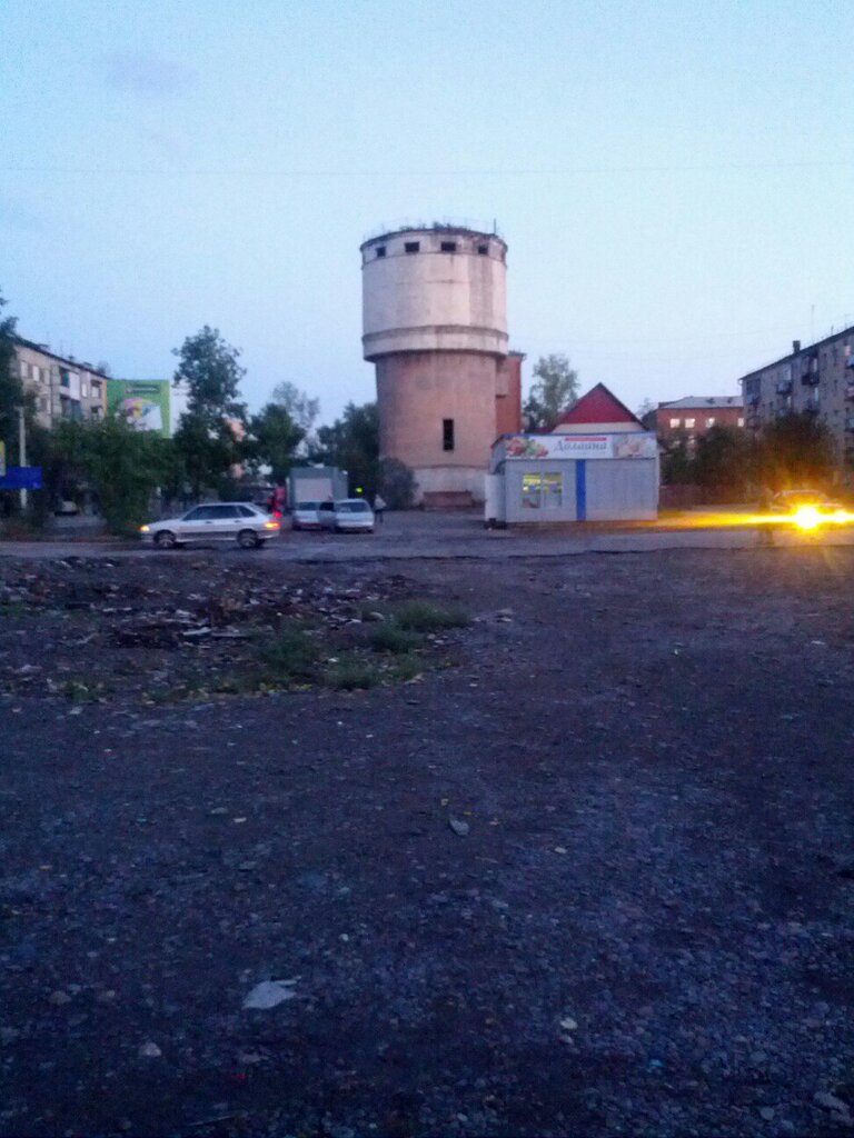 Mühendislik altyapısı Водонапорная башня, Kızıl, foto