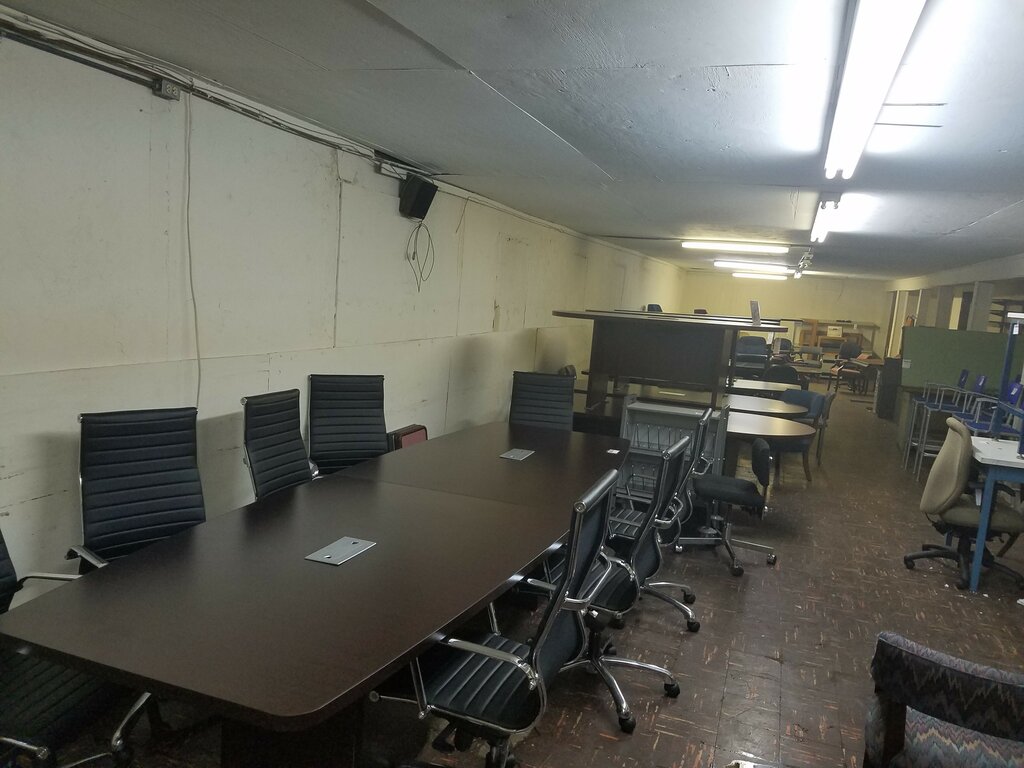 Mobilya mağazaları Brooks Office Equipment Corp, Güney Carolina, foto