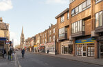 Abbotts Sales and Letting Agents Cambridge (England, Cambridgeshire County, Cambridge, Market), arazi dizisi  Cambridge'den