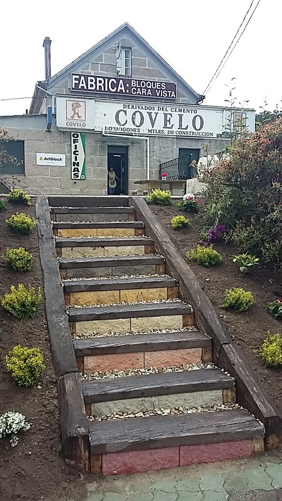 Beton ve beton ürünleri üreticileri Derivados Del Cemento Covelo S. A., Galisya, foto