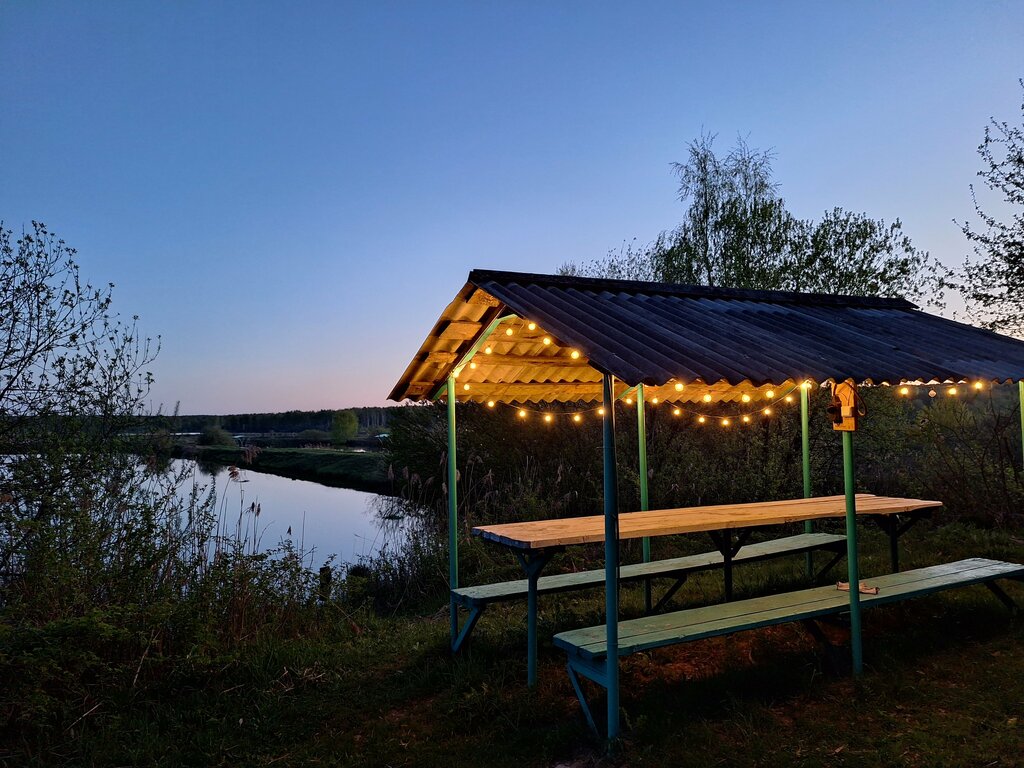 Balık çiftçiliği ve toptancıları Брынский рыбхоз, Kalujskaya oblastı, foto