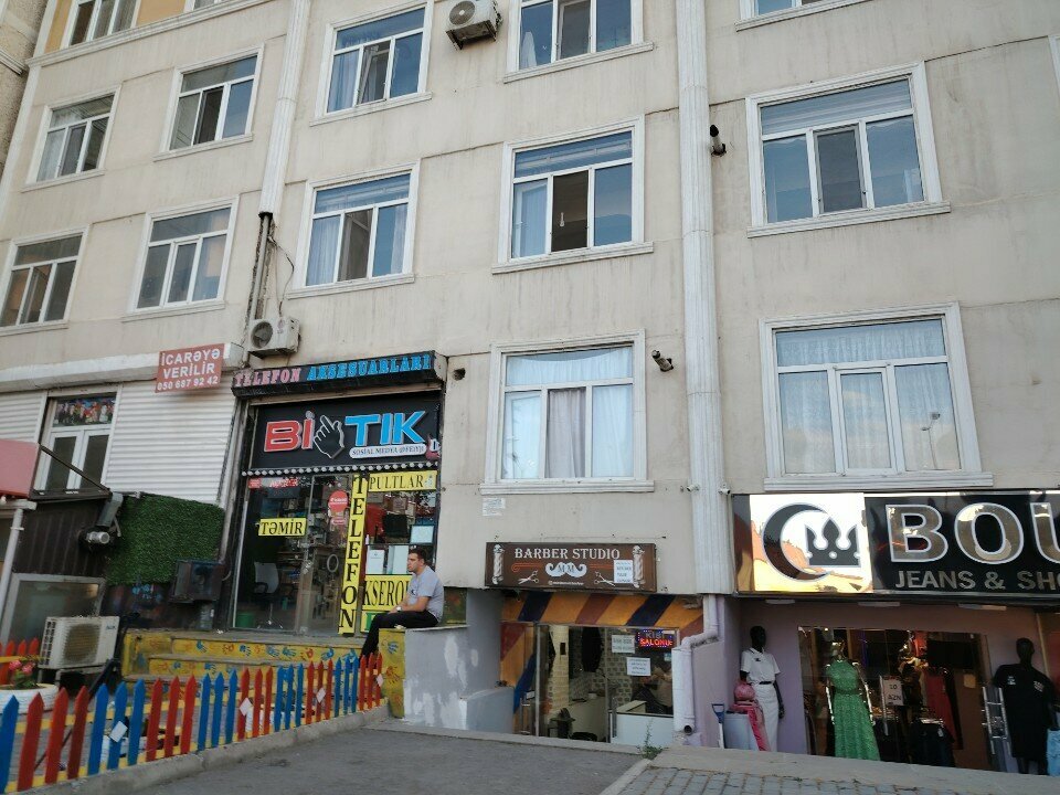 Berberler Barber Studio Mm, Bakü, foto