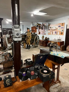 Музей истории (ulitsa Krupskoy No:6), müzeler ve sanat galerileri  Chernyahovsk'tan