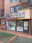 Parties and Varieties (Valle del Cauca, Municipio de Santiago de Cali, Carrera 86, 38-97), kutlama ürünleri  Cali'den