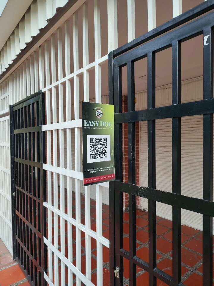 Veteriner klinikleri Canine Nursery, Medellin, foto