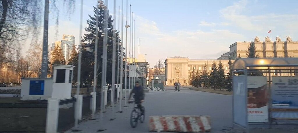 Toplu taşıma durağı Площадь им. Куйбышева, Samara, foto