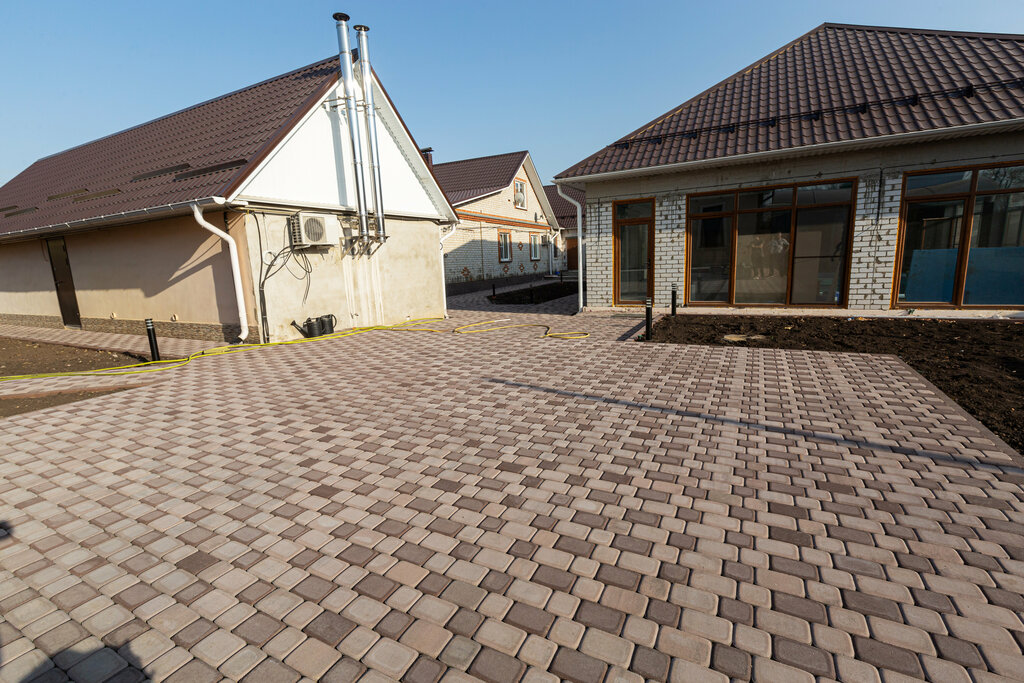 Kaldırım taşları Zenit Chernozemye, Voronejskaya oblastı, foto