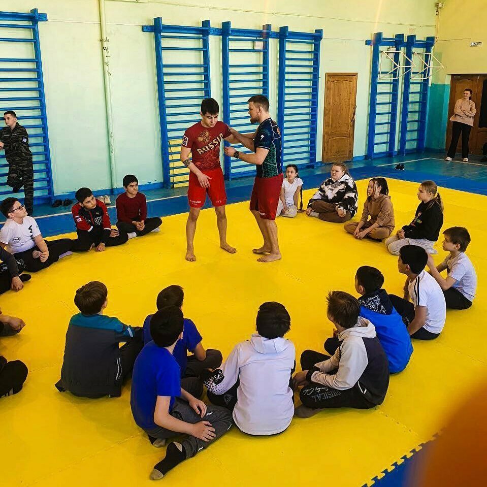 Spor okulları Спортивный клуб по бразильскому джиу-джитсу и грэпплингу, Yekaterinburg, foto