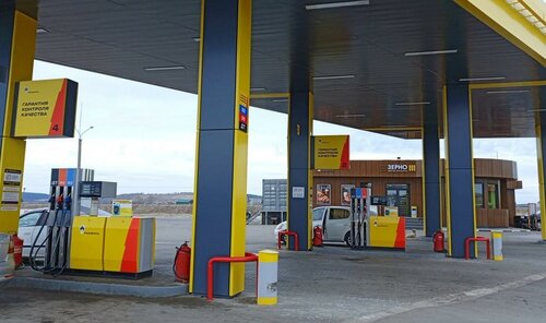 Benzin istasyonu Rosneft', İrkutskaya oblastı, foto