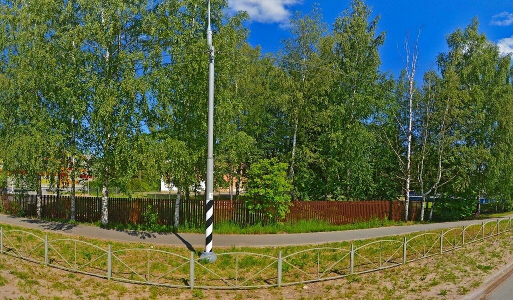 Ortaokul Soletskaya Srednyaya Obshcheobrazovatelnaya shkola № 2, Soltsy, foto