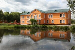 Центр культуры, спорта и молодежной политики МО Низинское сельское поселение (Tsentralnaya ulitsa No:1Е, derevnya Nizino), kültür merkezleri  Saint‑Petersburg ve Leningradskaya oblastından