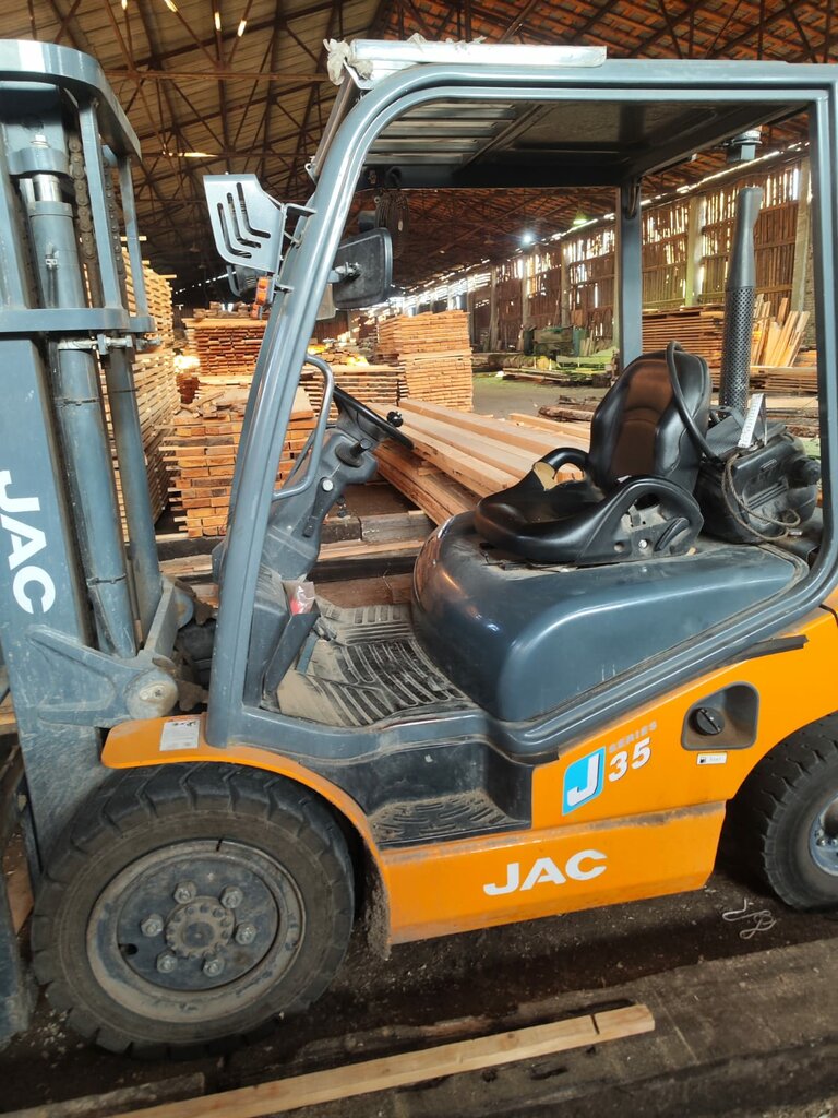 Kereste üretim ve satış şirketleri Лес Сервис, Serov, foto