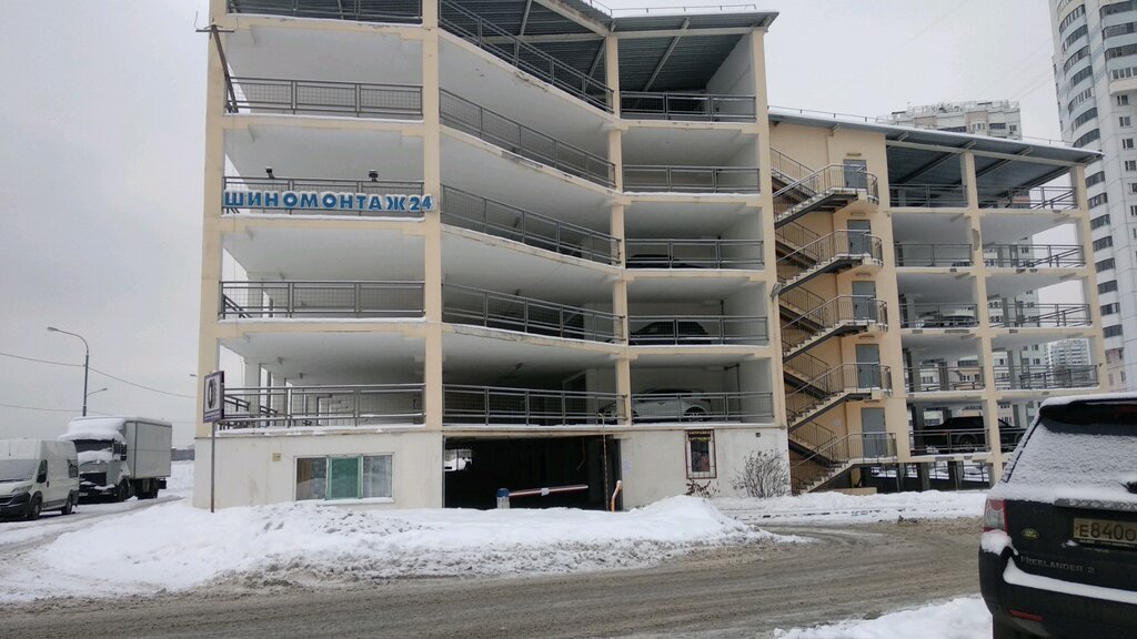 Otoparklar Parking lot, Moskova, foto