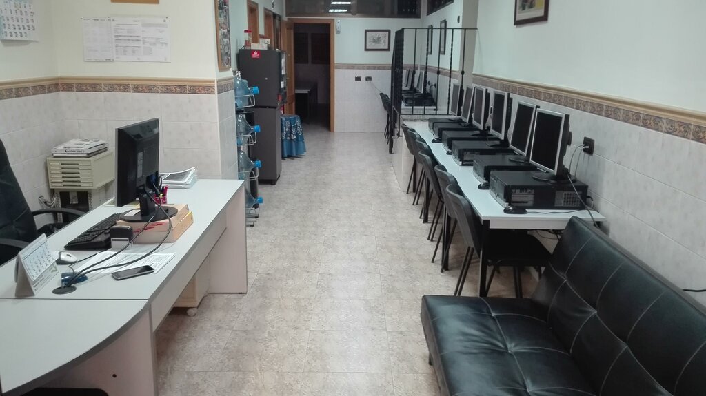 Sürücü kursları Autoescuela Vial 08, Valensiya, foto