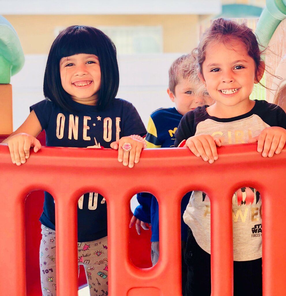 Ortaokul Apple Tree Preschool and Kindergarten, Anaheim, foto