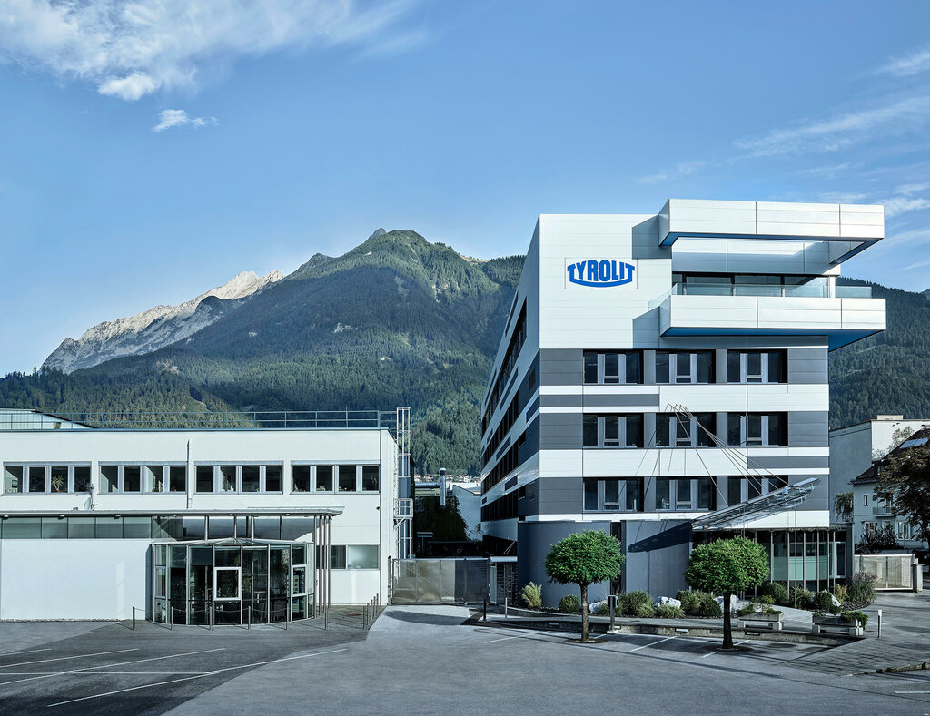 Sanayi ekipmanları firmaları Tyrolit - Schleifmittelwerke Swarovski AG & Co K. G, Tirol, foto