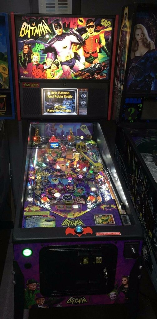 Kiralama noktası Orange County Pinballs, Fullerton, foto