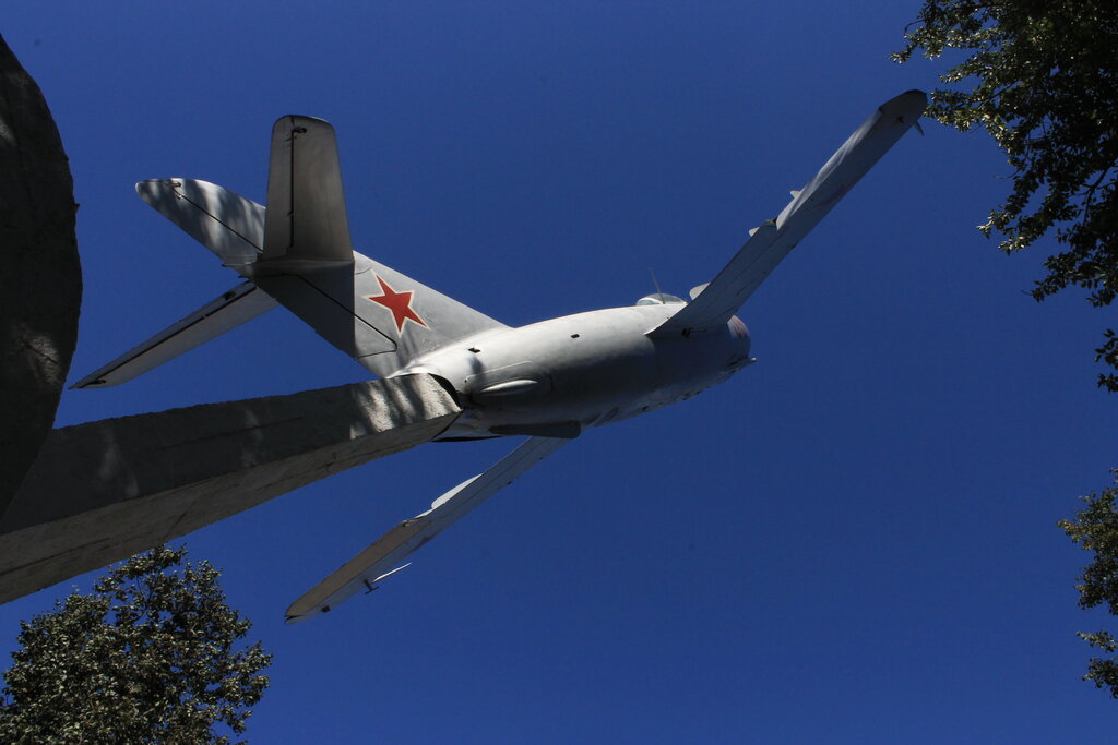 Teknoloji anıtı S. Savitskaya`s plane MiG-17, Viazma, foto