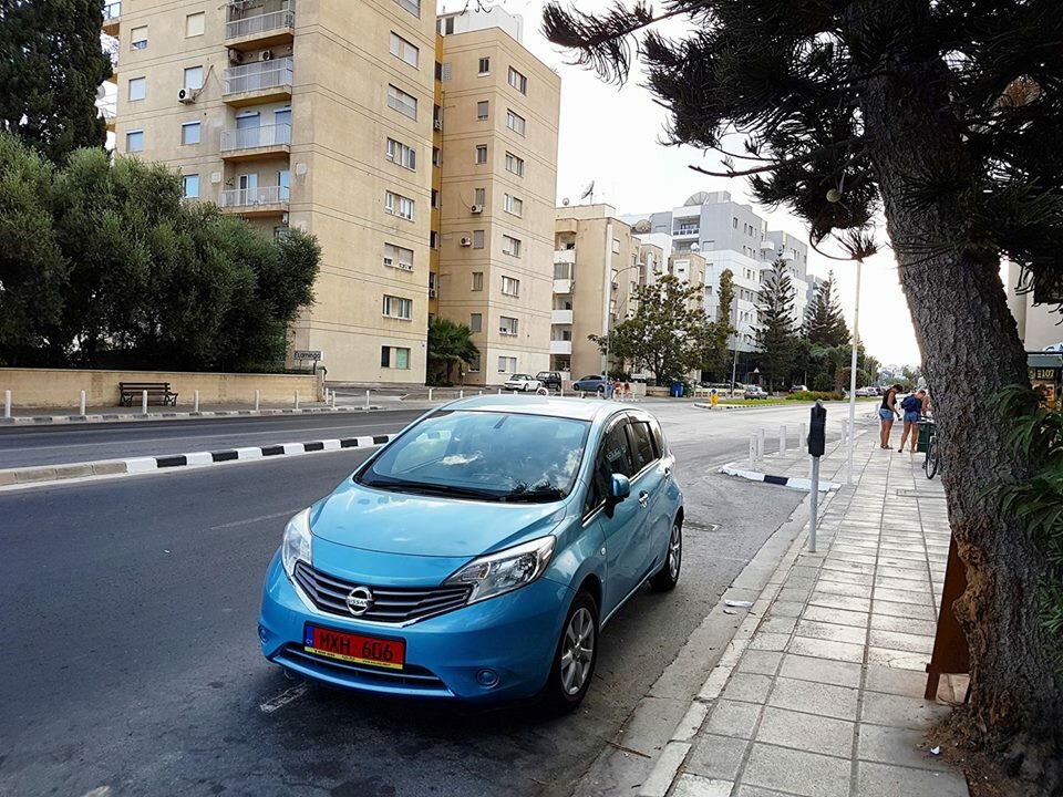 Oto kiralama Cyprus Rent a Car Edyrent, Larnaka, foto