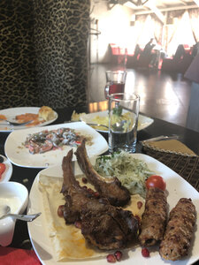 Сарай (Nizhegorodskaya Street No:7), kafe  Petuşki'den