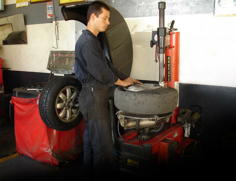 Otomobil servisi Centro Car 19 Ltda, Bogota, foto