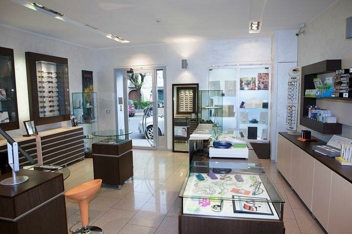 Optik cihazlar ve ekipmanlar Ottica Casadei Tricoci Luigi, Calabria, foto