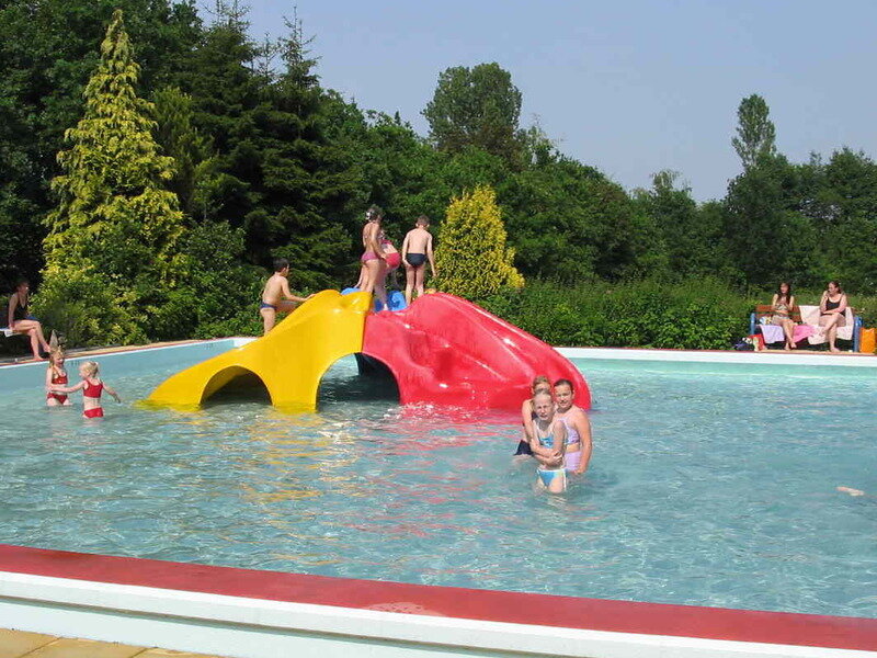 Yüzme havuzları Molenallee Zwembad, Gelderland, foto